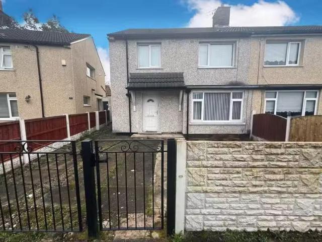 Deal! 1 BA 3 bedroom semi detached house for rent in Mintor Ro.