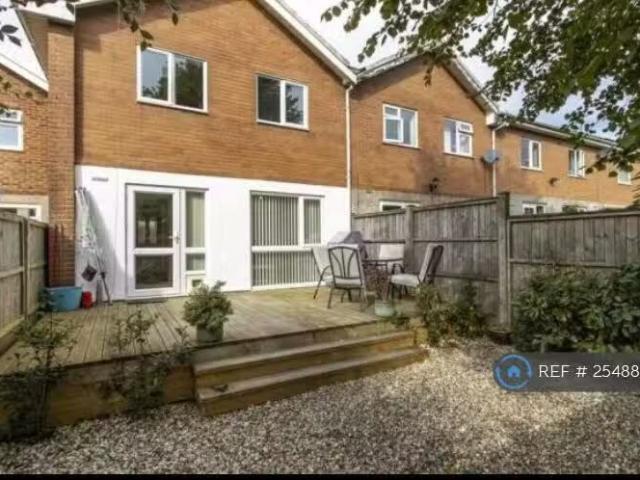Unique 1 BA 3 bedroom terraced house for rent in Concorde Driv.