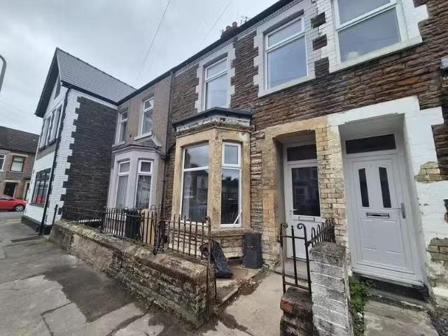 Charming 1 BA 3 bedroom terraced house for rent in Strathnairn.