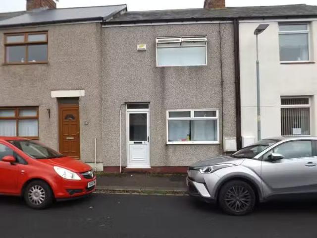 Cozy 1 BA 3 bedroom terraced house for rent in Potterhouse Ter.