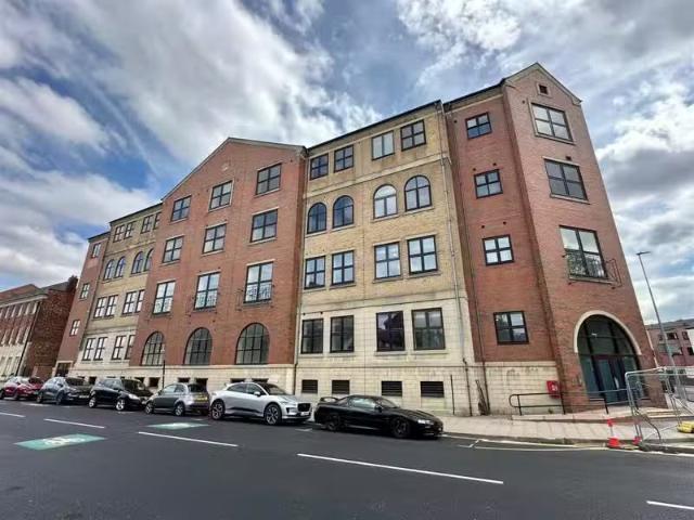 For Rent! 1 BA Studio apartment for rent in Sovereign Court, H.