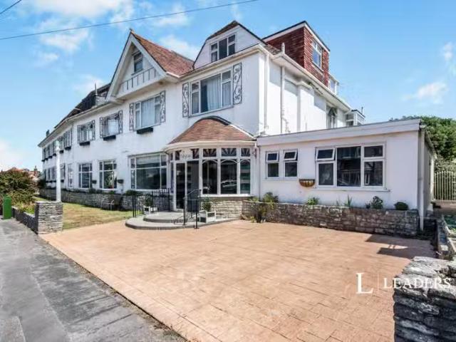 Rental! 1 BA Studio flat for rent in The Bristowe, 2 6 Grange.