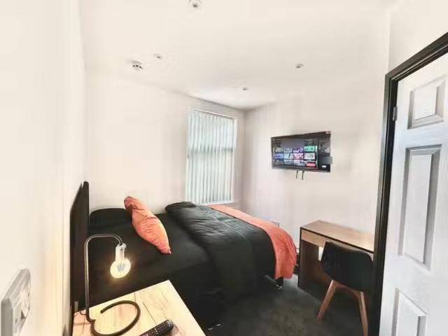 Just in! 1 BA Studio flat for rent in Grosvenor Road, Rugby, C.
