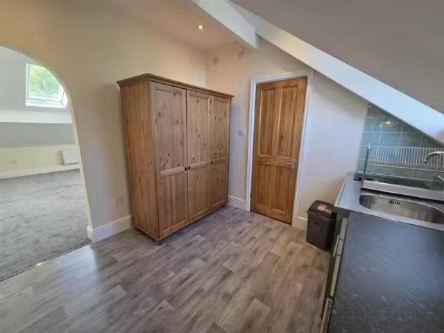 New 1 BA Studio flat for rent in Mary Vale Road, Bournville.