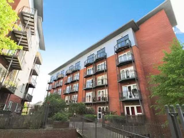 Deal! 1 BA Studio flat for rent in Marcus House, EX4