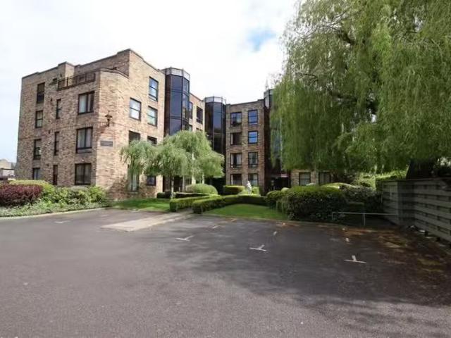 Just in! 1 BA Studio flat for rent in Midsummer Court, Manhatt.