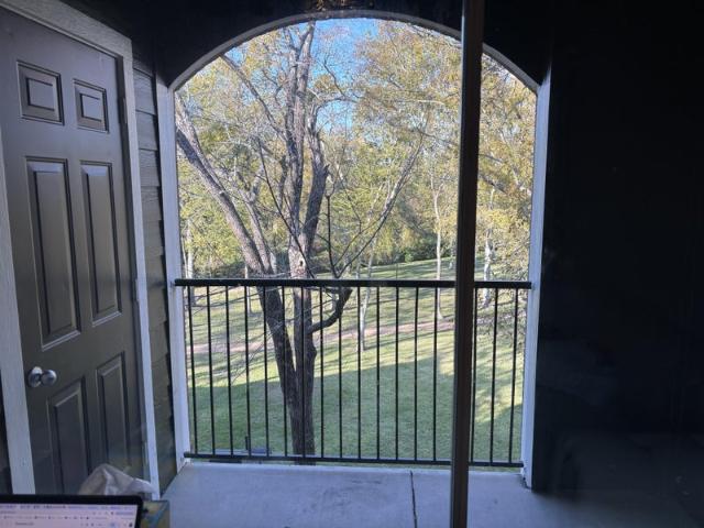 New 1 Bed Apartment Coles Crossing T/Over Lease
