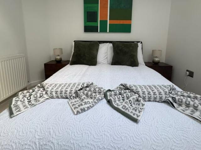 New 1 Bed OX1 £2150 All Inclusive !