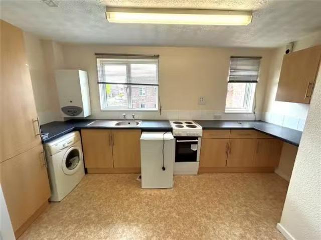 Cheap 1 bedroom apartment for rent in Alderton Way, Trowbridge.