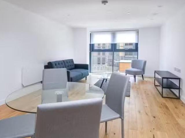 Cheap 1 bedroom apartment for rent in Arden Gate, William Stre.