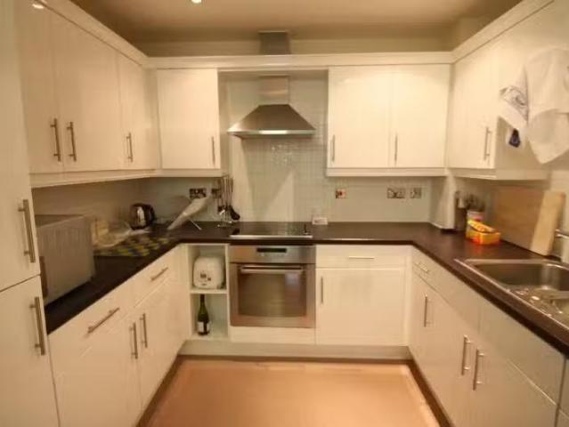 For Rent! 1 bedroom apartment for rent in Parkhouse Court, Hat.