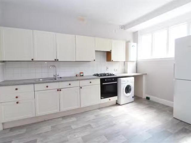 Charming 1 bedroom apartment for rent in Pudding Lane, St Alba.