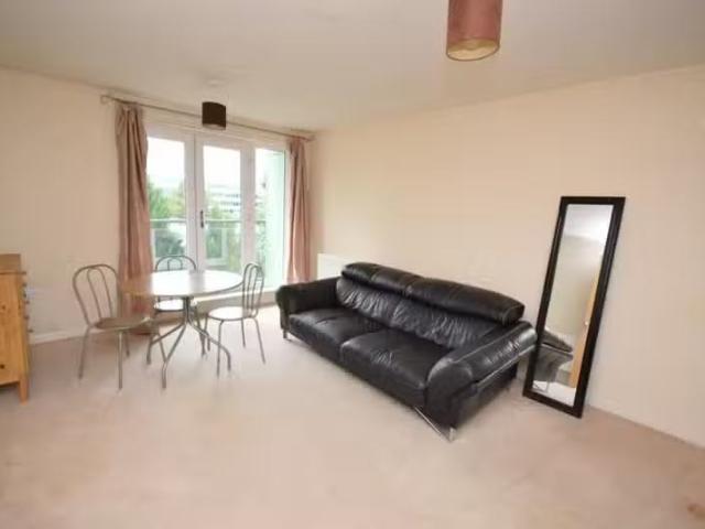 Rental! 1 bedroom flat for rent in Parkhouse Court, Hatfield.