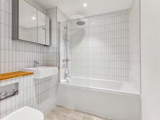 Just in! 1 bedroom flat for rent in Red Clover Gardens, Coulsd.
