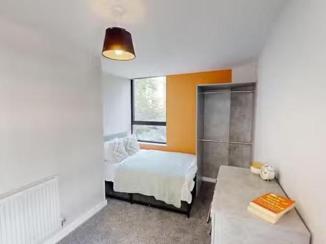Deal! 1 bedroom flat share for rent in Tailors Court, Bristol.