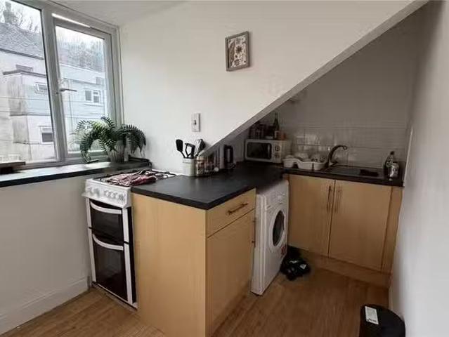 Rental! 1 bedroom Flat to rent, Napier Terrace, Plymouth, PL4.