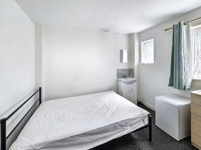 New 1 bedroom house for rent in Lodge Causeway, Bristol, BS16