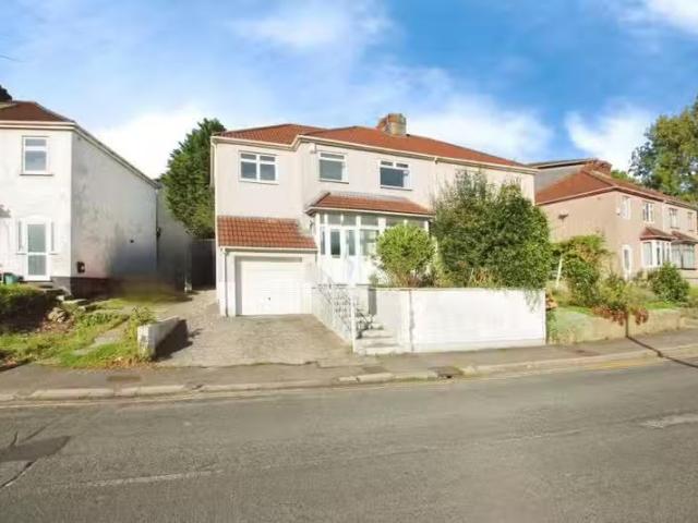 Cheap 1 bedroom house share for rent in Station Road Filton.