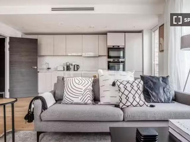 Deal! 1 BR 1 bedroom apartment for rent in Elephant And Castle.