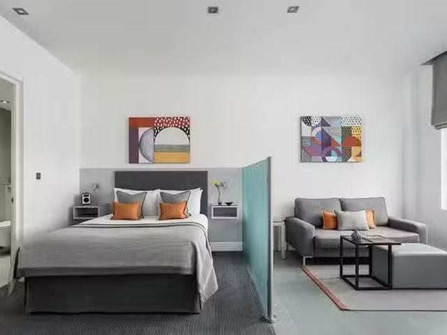Just in! 1 BR Templeton Place, London