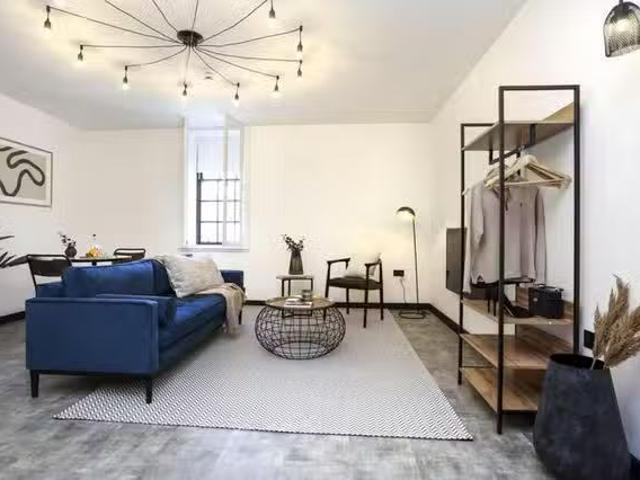 Cozy 1 BR Canongate