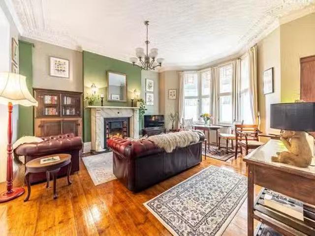 Unique 1 BR Cathedral Road
