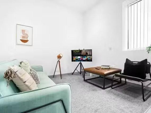 For Rent! 1 BR Dudley Road, Brierley Hill