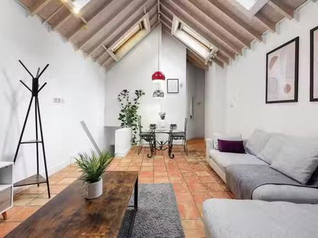 Cheap 1 BR East Road