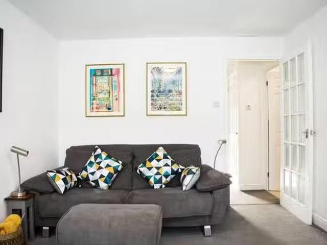 Charming 1 BR John Archer Way
