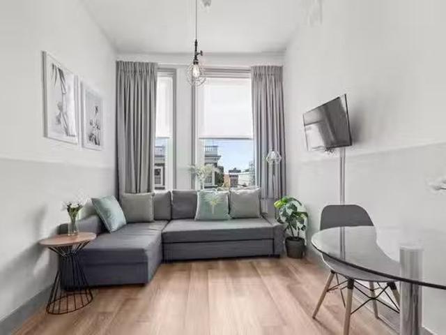 Cheap 1 BR Nevern Road
