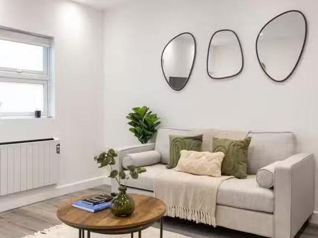 Charming 1 BR Prout Grove