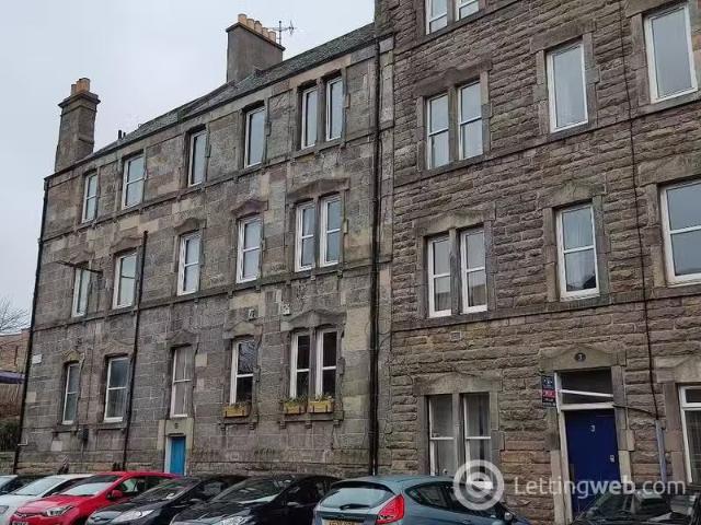 New 1 BR Property to rent in Milton Street, Abbeyhill, Edinbur.