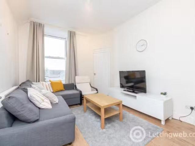For Rent! 1 BR Property to rent in Moat Terrace, Edinburgh, EH14