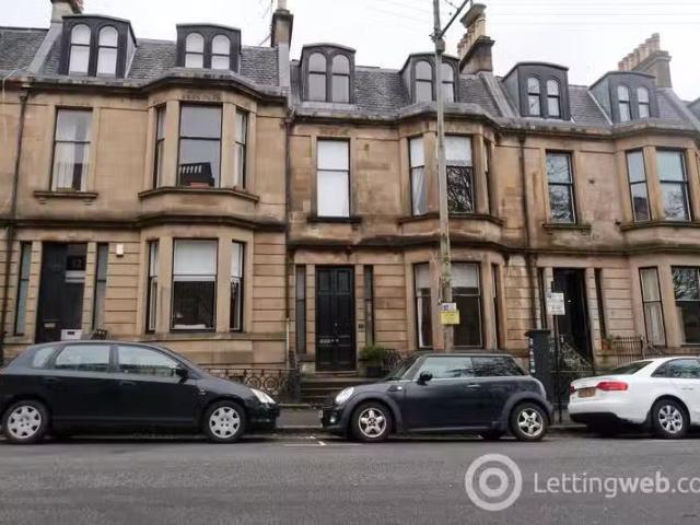 Unique 1 BR Property to rent in Belmont Street, Kelvinbridge.