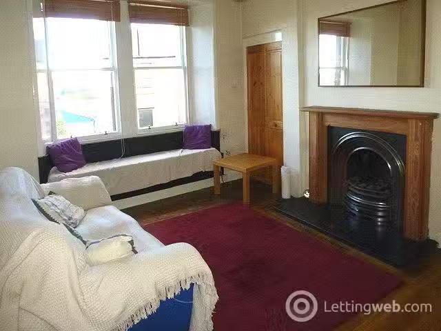 Rental! 1 BR Property to rent in Broughton Road, Broughton, Ed.