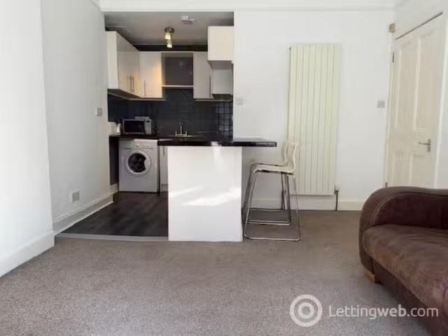 Just in! 1 BR Property to rent in Edinburgh