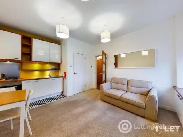 New 1 BR Property to rent in Lower Granton Road, Trinity, Edin.