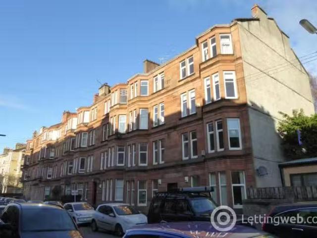 Rental! 1 BR Property to rent in Walton Street, Shawlands, Gla.