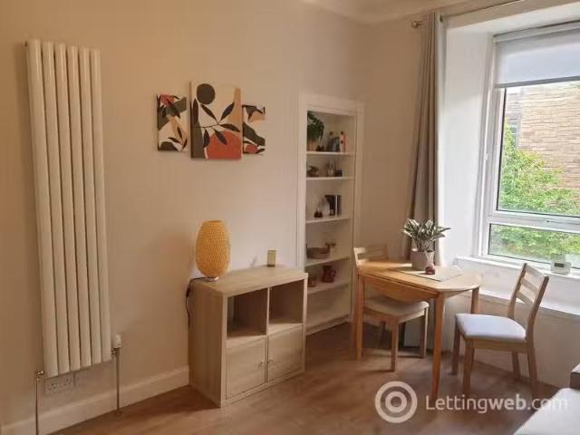Cheap 1 BR Property to rent in Wardlaw Place, Edinburgh, EH11