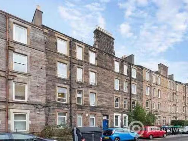 Deal! 1 BR Property to rent in 17, Stewart Terrace, Edinburgh.