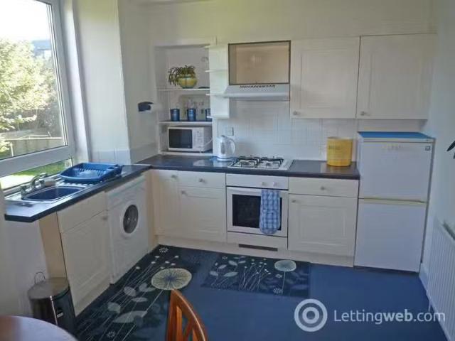 Deal! 1 BR Property to rent in 12 Ferryhill Terrace, Aberdeen.