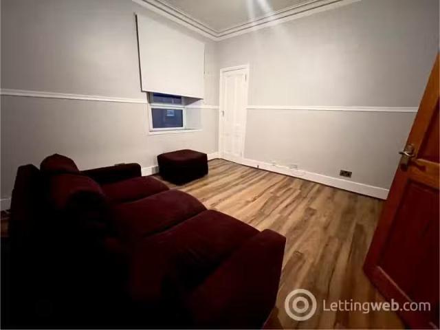 Unique 1 BR Property to rent in 27F