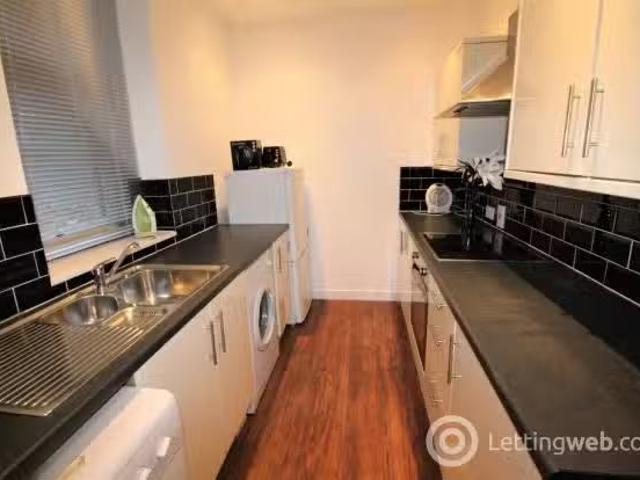 Cozy 1 BR Property to rent in 20 Chestnut Row GFR