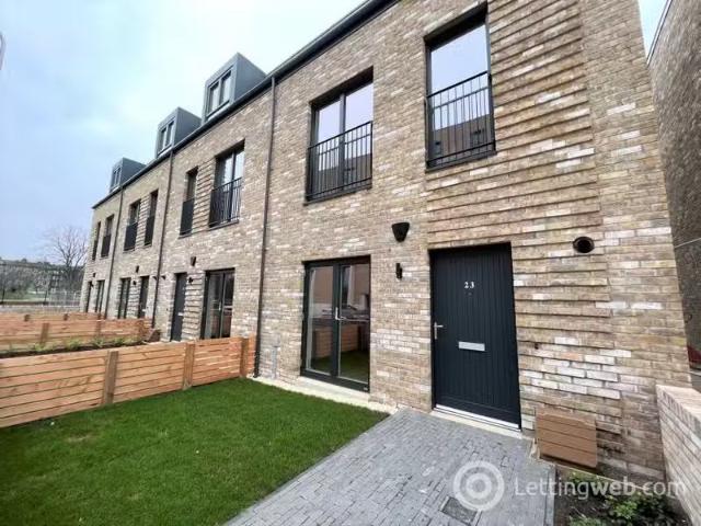 For Rent! 1 BR Property to rent in 23 South Carron Wynd, Edinb.