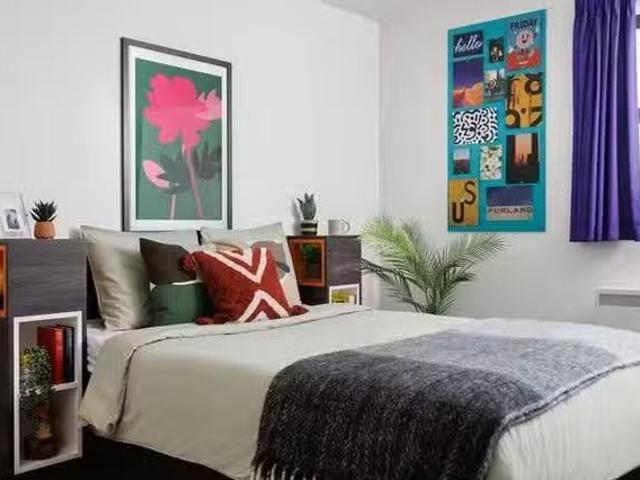 Charming 1 BR Quay Point Ensuite Extra large Standard Double