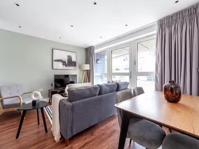 For Rent! 1 BR Queensland Road
