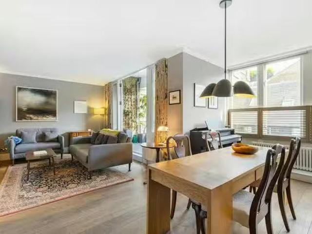 Nice 1 BR Short's Gardens, London