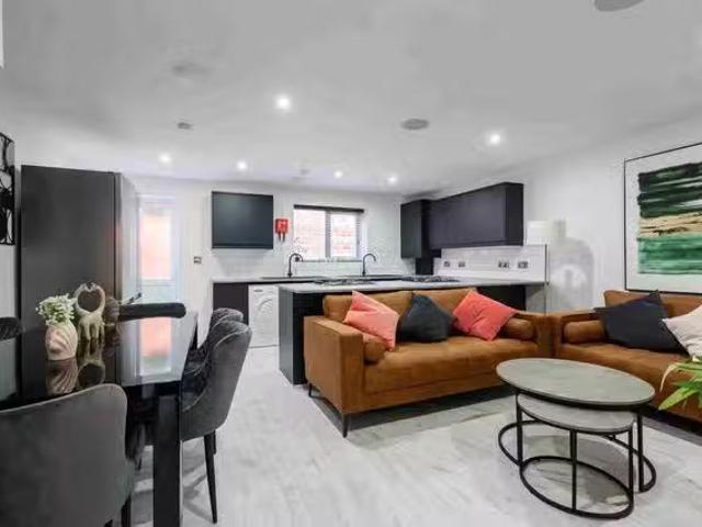 For Rent! 1 Room 110 Cranborne Road, L15 6 Beds 5 Baths