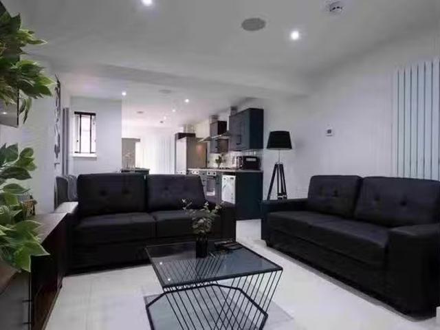 Just in! 1 Room 35 Drake Street, LN1 6 Beds 4 Baths