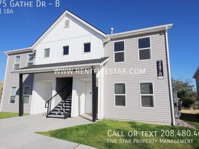 NEW 2023 CONSTRUCTION 2 Bedroom 1 Bathroom Apartment! Visit rentfivestar.com for more details